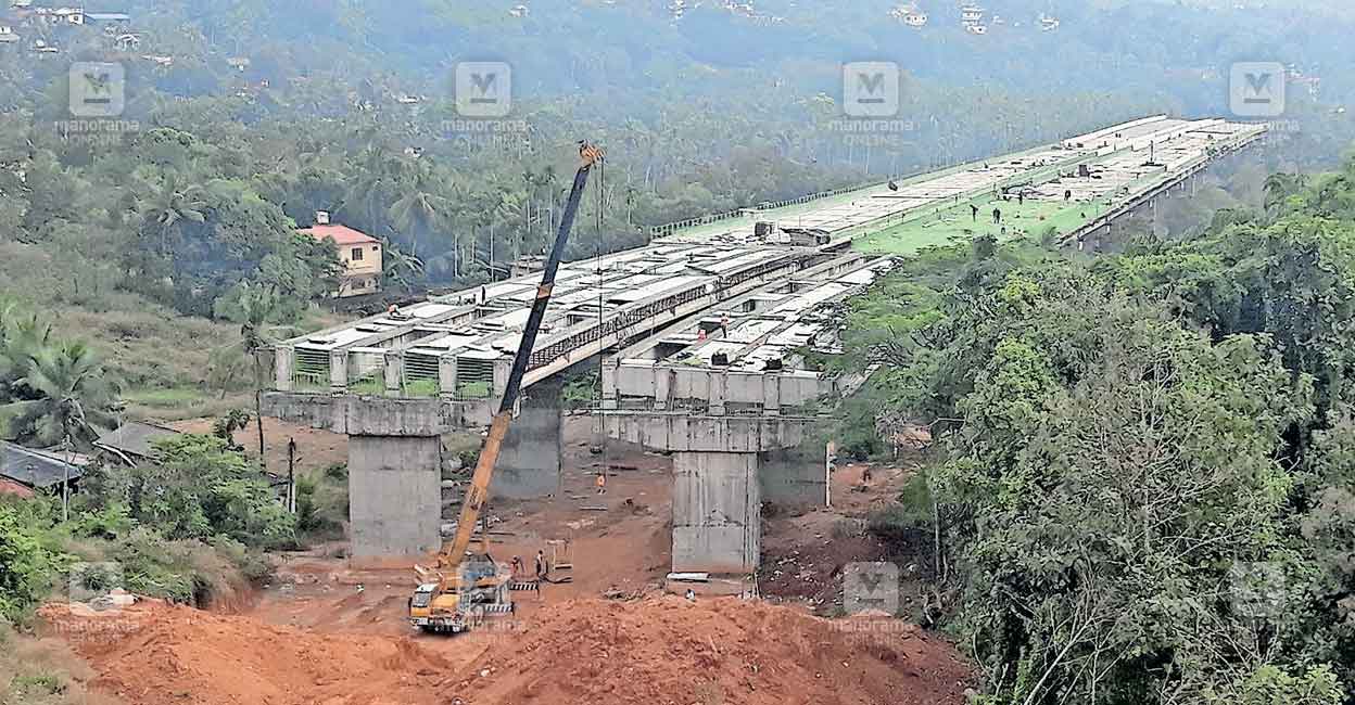ദേശീയപാത ബൈപാസ് : ‘വയൽക്കിളി’ സമരം നടന്ന കീഴാറ്റൂരിലേക്കുള്ള മേ ...
