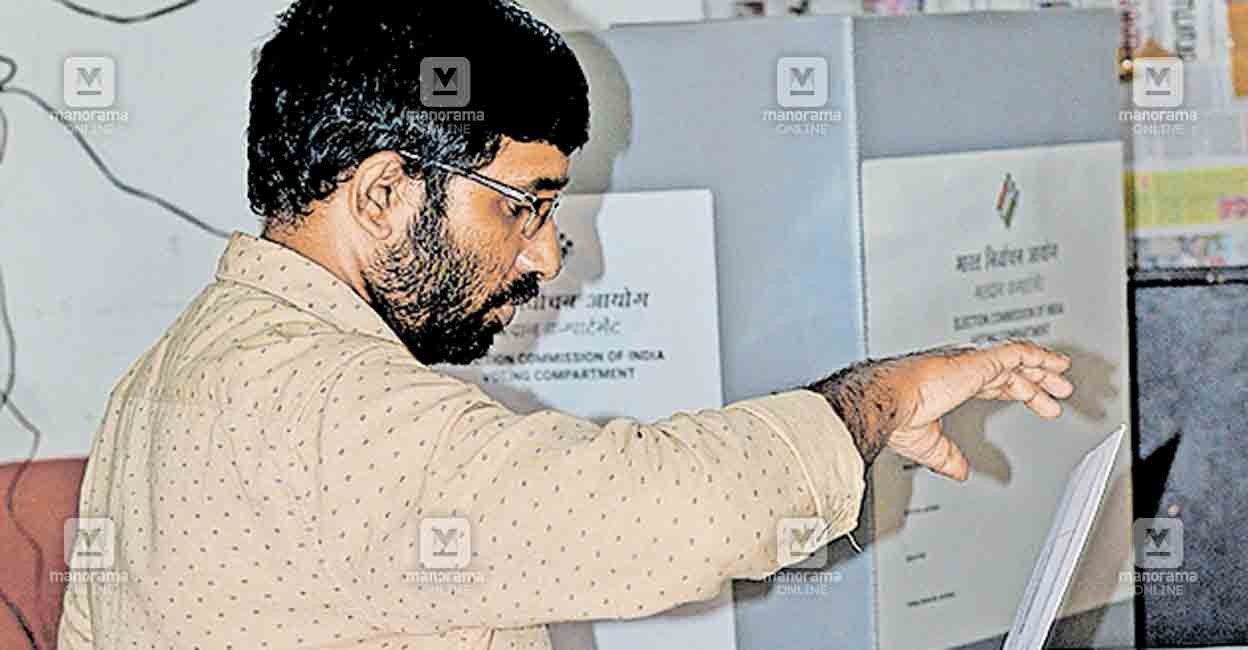 പോളിങ് ഉദ്യോഗസ്ഥരുടെ പോസ്റ്റൽ വോട്ട്: ആദ്യദിനം വോട്ട് ചെയ്തത് 259 പേ ...