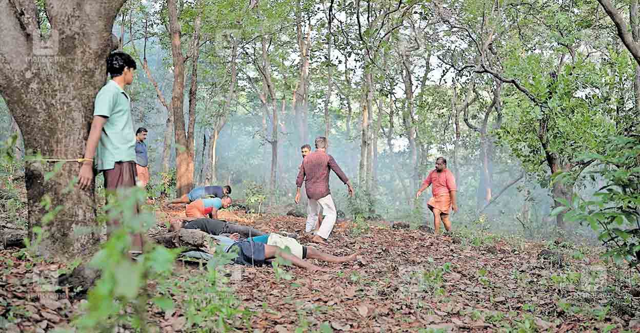 സിനിമയിലെടുത്തു പടിയൂരിനെ ഒന്നാകെ; പാർലമെന്റ് അംഗം, ഇടവക വികാരി ...