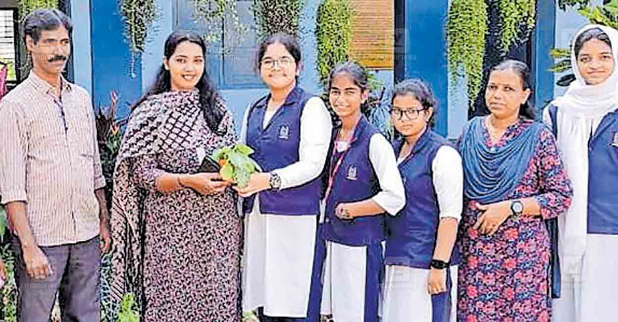 കണ്ണീരിൽ പുതഞ്ഞ്...; ശ്രീനന്ദയുടെ ഓർമകളിൽ നാട് | N.V. Sreenanda | Pazhayangadi | Madayi ...