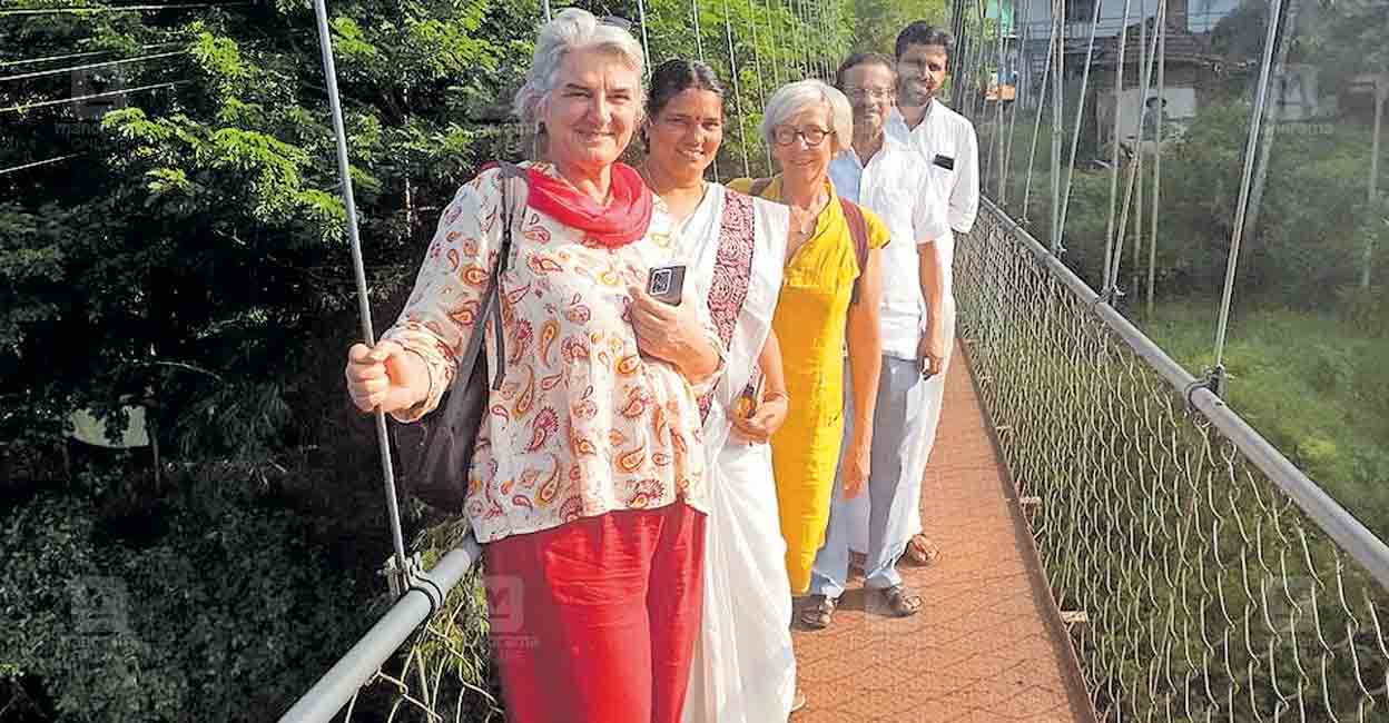 ചപ്പാരപ്പടവ് പഞ്ചായത്തിലെ ജനകീയ കൂട്ടായ്മ;പ്രവർത്തനങ്ങൾ പഠിക്കാ ...