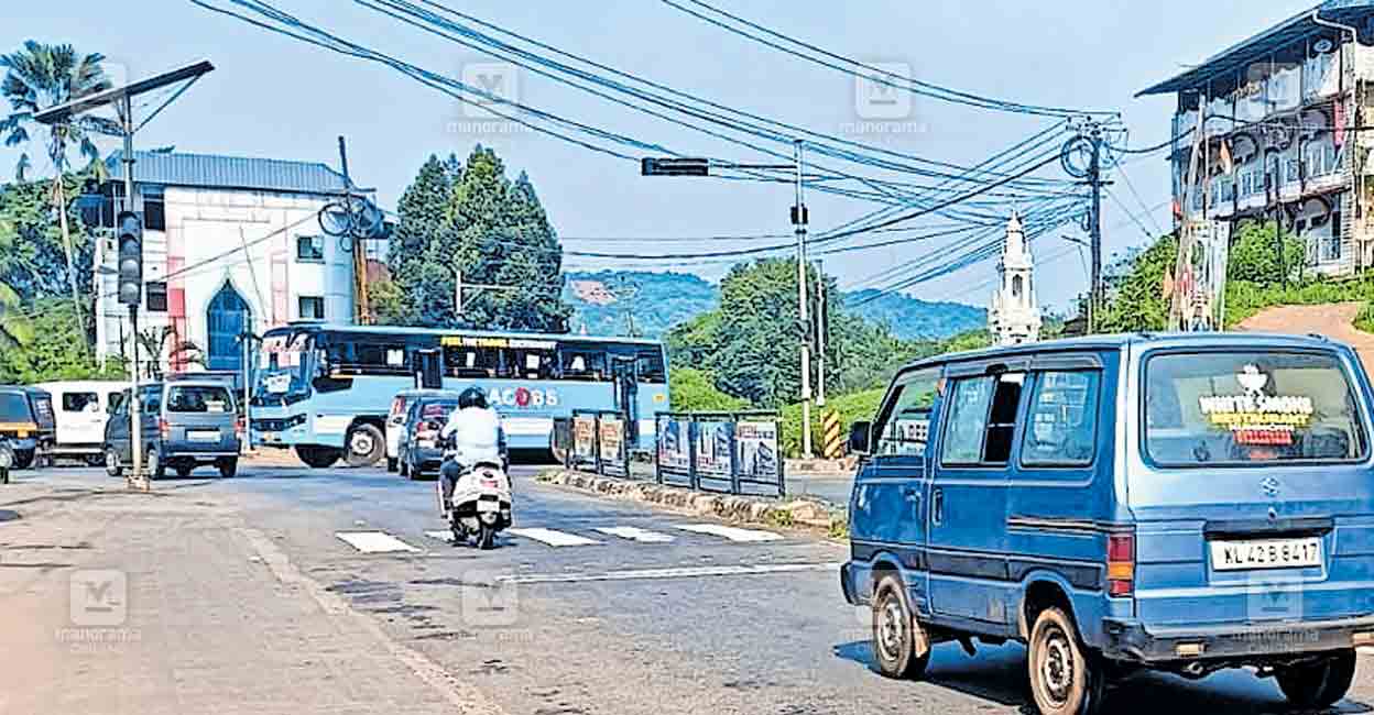 തകർന്ന് സ്ഥിരം അപകടങ്ങൾ ഉണ്ടാക്കിയ കാലത്ത് പ്രശ്നമില്ല; ജനകീയമായി നി ...
