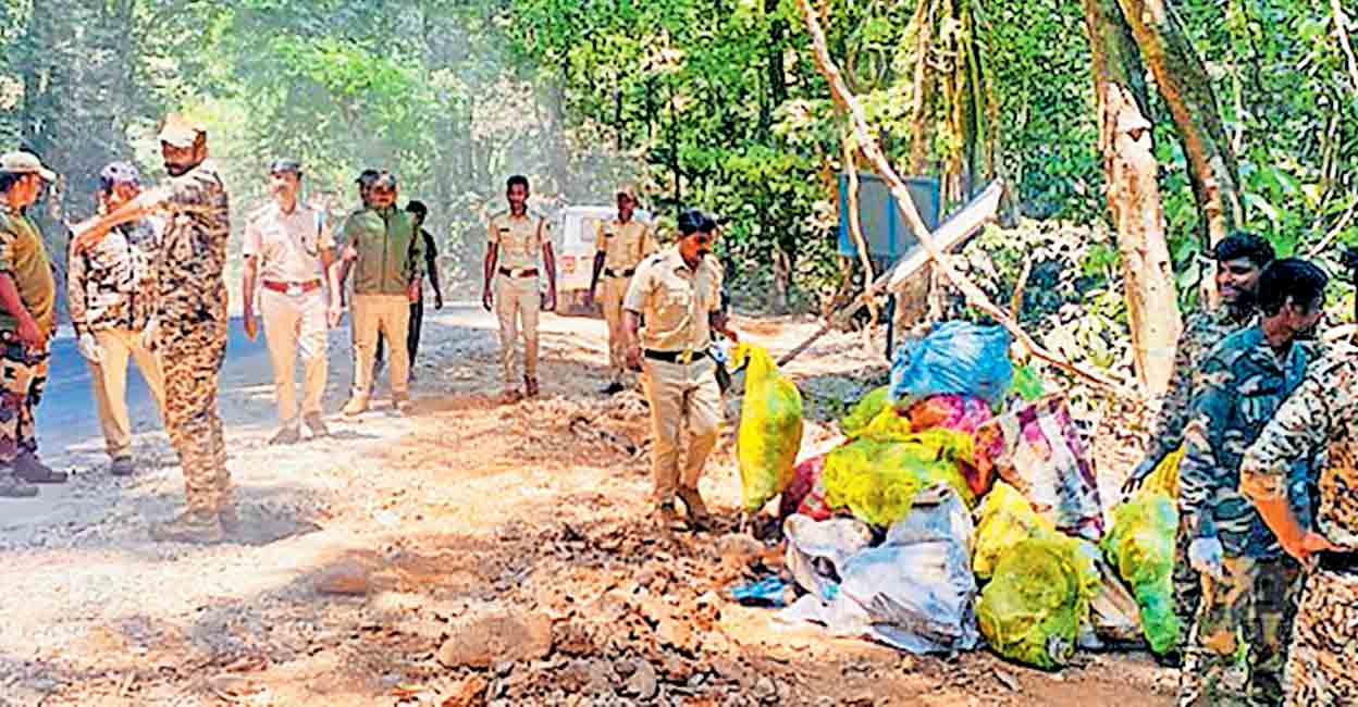 കുപ്പത്തൊട്ടിയായി മാക്കൂട്ടം പെരുമ്പാടി ചുരം പാതയും വനവും | Iritty ...