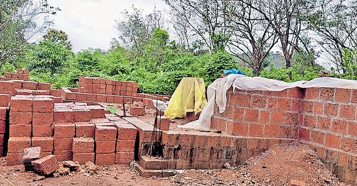 നിരാക്ഷേപപത്രം നൽകാതെ പഴശ്ശി ജലസേചന വിഭാഗം; മന്ത്രി നിയമസഭയിൽ നടത്തിയ പ്രഖ്യാപനത്തിനും ...