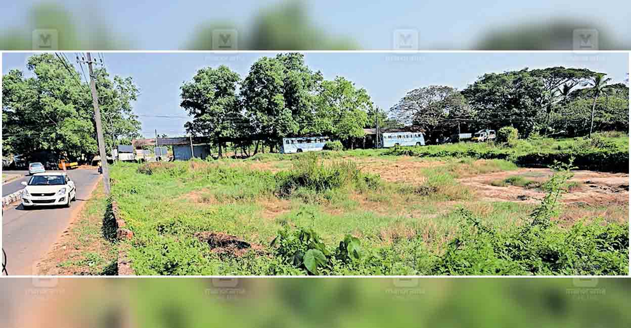 ആരോപണം കടുപ്പിച്ച് വി.കുഞ്ഞിക്കൃഷ്ണൻ; സഹകരണ സ്ഥാപനത്തിന് ഭൂമി ...