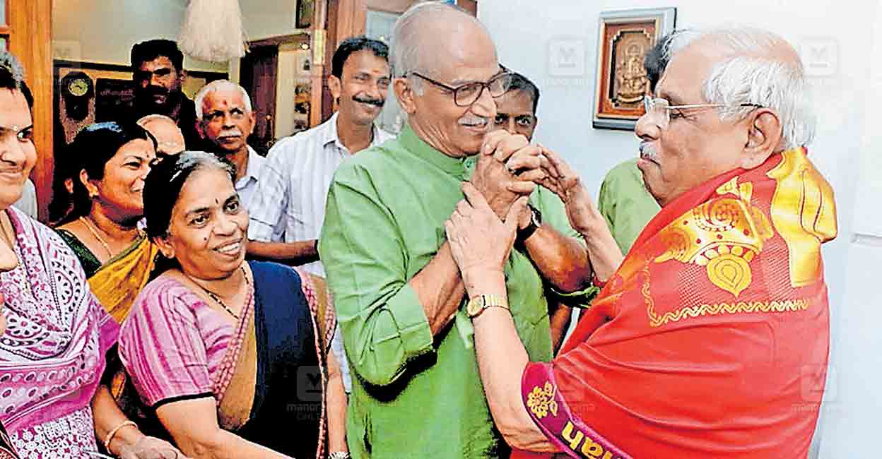 എംപിയുടെ വീട്ടിൽ സന്ദർശനം നടത്തി ഗവർണർ | Kerala Governor | Rajendra ...