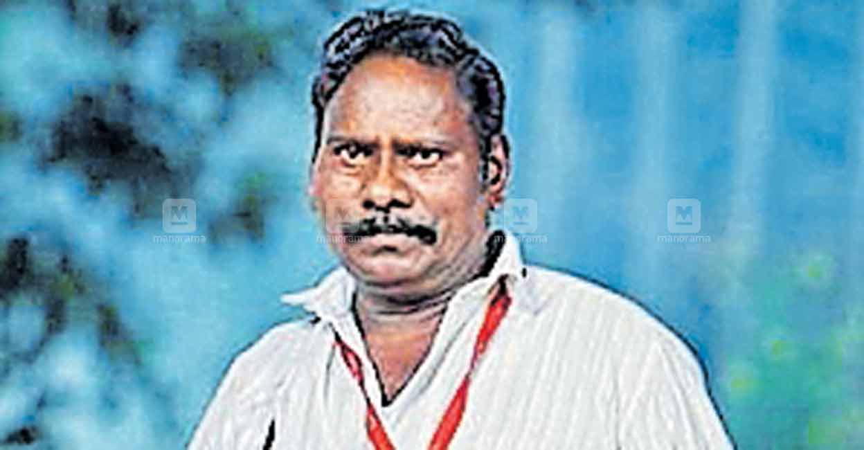 സ്നേഹദൂതുകൾ നടന്നെത്തിച്ച ദാമോദരൻ പടിയിറങ്ങുന്നു