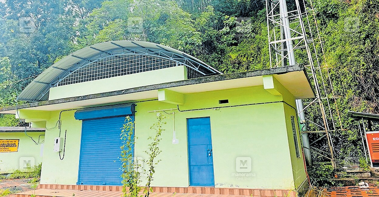 ഹൈടെക്കാണ് പക്ഷേ, പ്രവർത്തിക്കില്ല !! പൊതുശ്മശാനം നാടിന് സമർപ്പിക്കാതെ ...