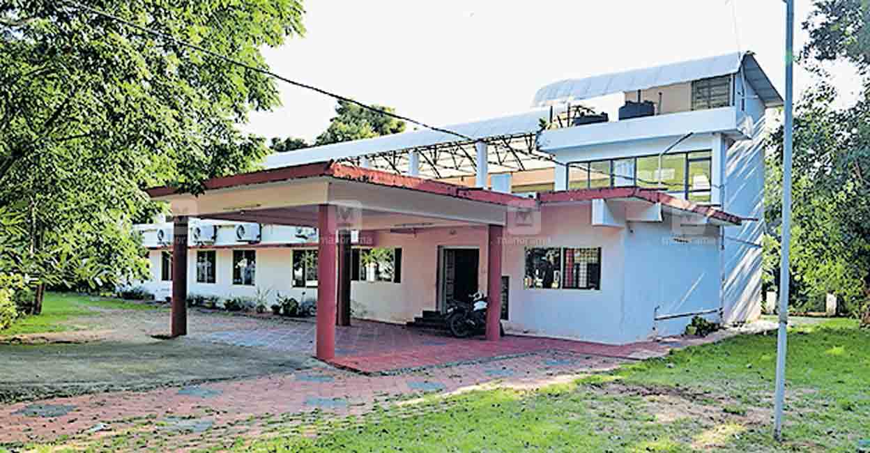 ആശ്രാമം ഗെസ്റ്റ് ഹൗസ്; പുനരുദ്ധാരണം വൈകിയേക്കും