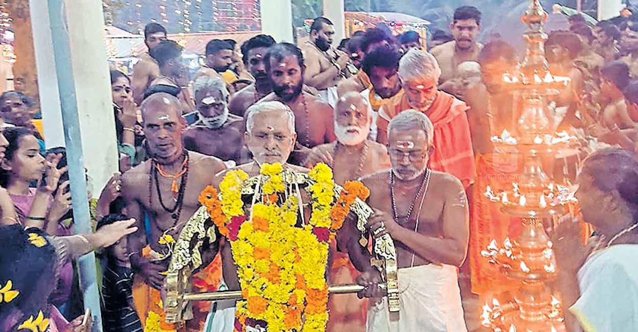 ഭക്തിയുടെ കാഴ്ചപ്പൂരം, വെണ്ടാർ തൈപ്പൂയക്കാവടിയാട്ടം ഇന്ന്