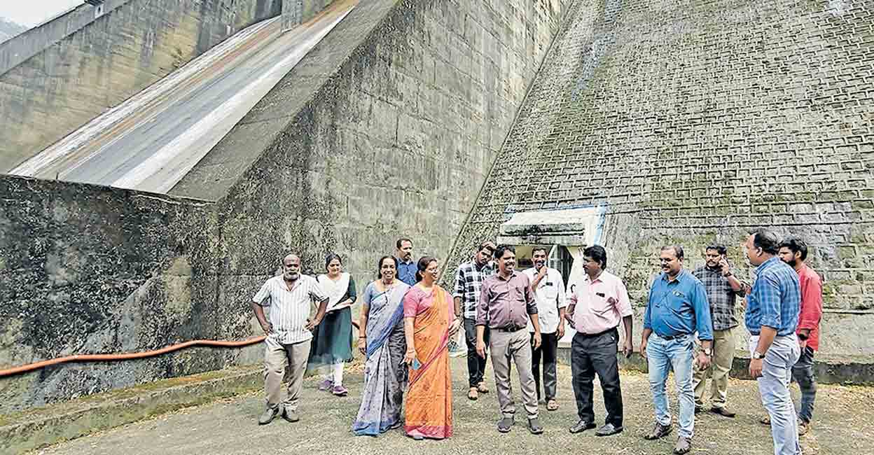 കല്ലട പരപ്പാർ അണക്കെട്ടിൽ ഡാം സേഫ്റ്റി അതോറിറ്റി സുരക്ഷാ പരിശോധന ...