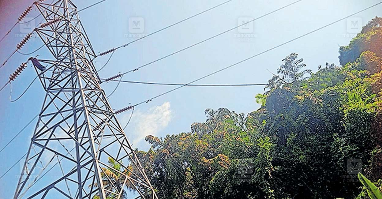 110 കെവി ലൈൻ വീടുകൾക്കു മുകളിൽ പൊട്ടിവീണു; വൻനാശനഷ്ടം | Power line ...