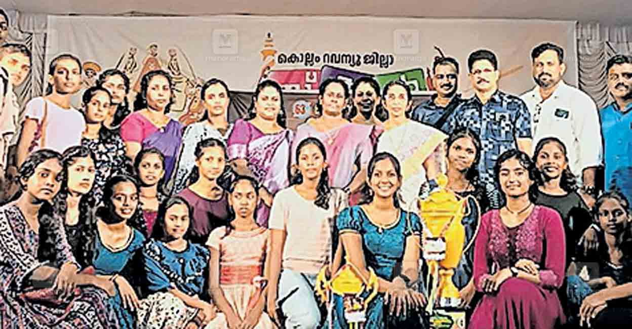 ജില്ലാ സ്കൂള്‍ കലോത്സവം: സംസ്കൃതോത്സവത്തിൽ പാരിപ്പള്ളി അമൃതയ്ക്ക് ഓവറോ ...