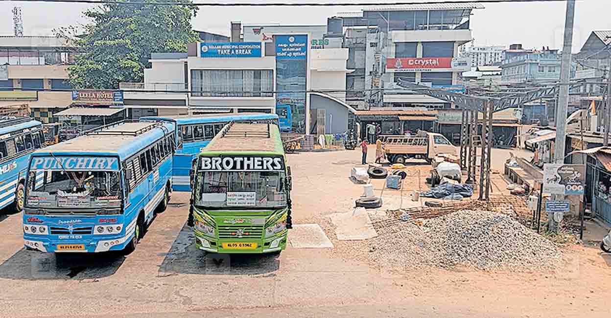 ആണ്ടാമുക്കം ബസ് സ്റ്റാൻഡിൽ കെഎസ്ആർടിസി ബസുകൾ കയറുന്നില്ലെന്ന് പരാതി