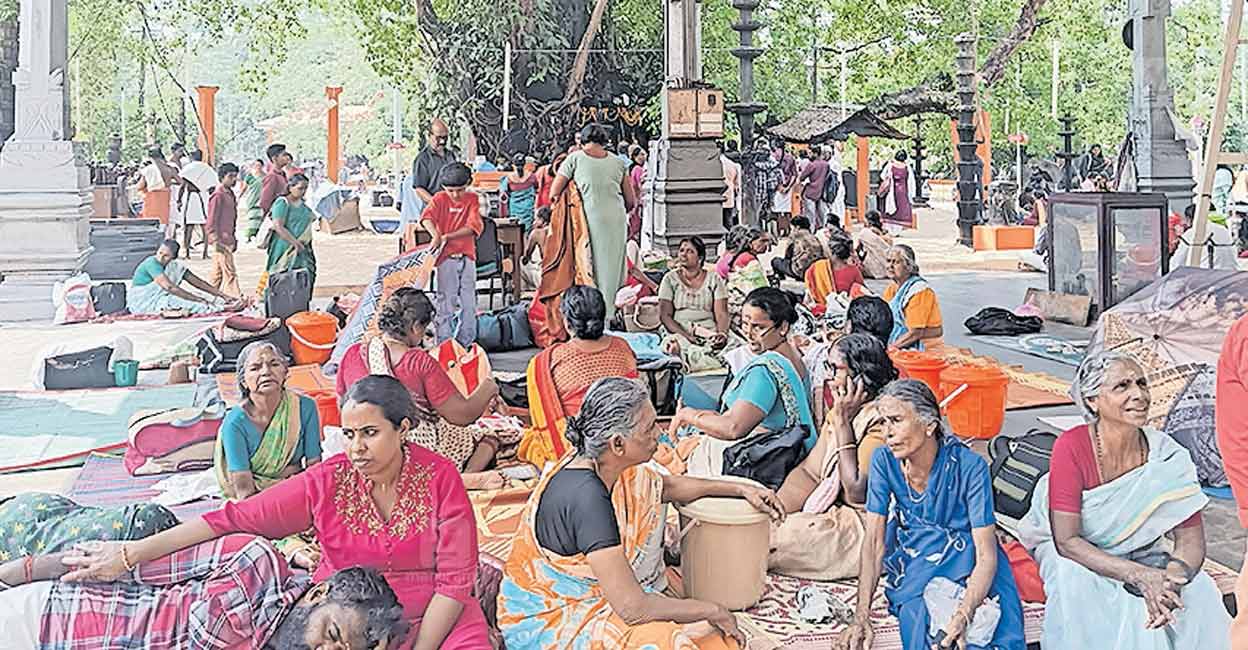 ഓച്ചിറ വൃശ്ചികോത്സവം ഇന്ന് തുടങ്ങും; പന്ത്രണ്ടുവിളക്ക് 28ന് | Ochira ...