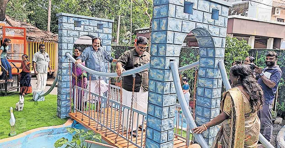 ‘ചന്ദ്രയാൻ കടന്നെത്തിയാൽ പുനലൂർ തൂക്കുപാലം കാണാനാകുമോ!; വ ...