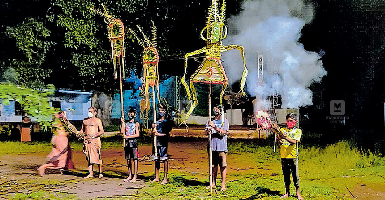 അരയന്നങ്ങൾ പറന്നിറങ്ങുകയായി; നീലംപേരൂർ പടയണി 16 മുതൽ | Neelamperoor ...