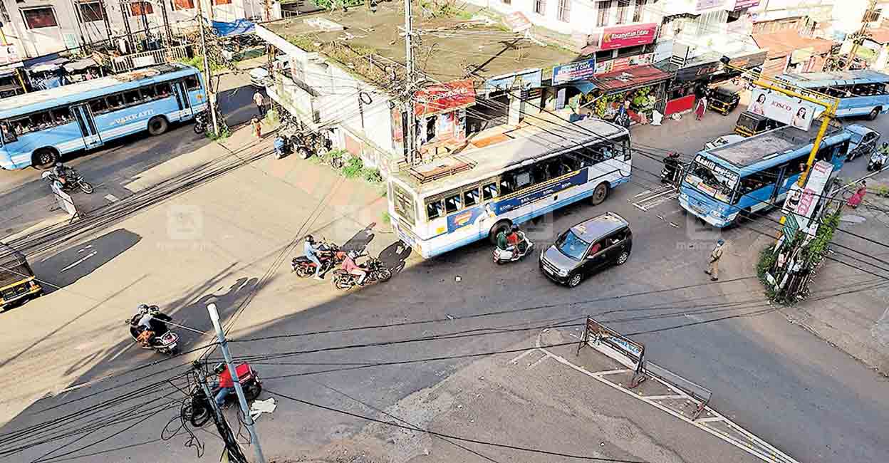 കുരുക്കിലമർന്ന് കഞ്ഞിക്കുഴി