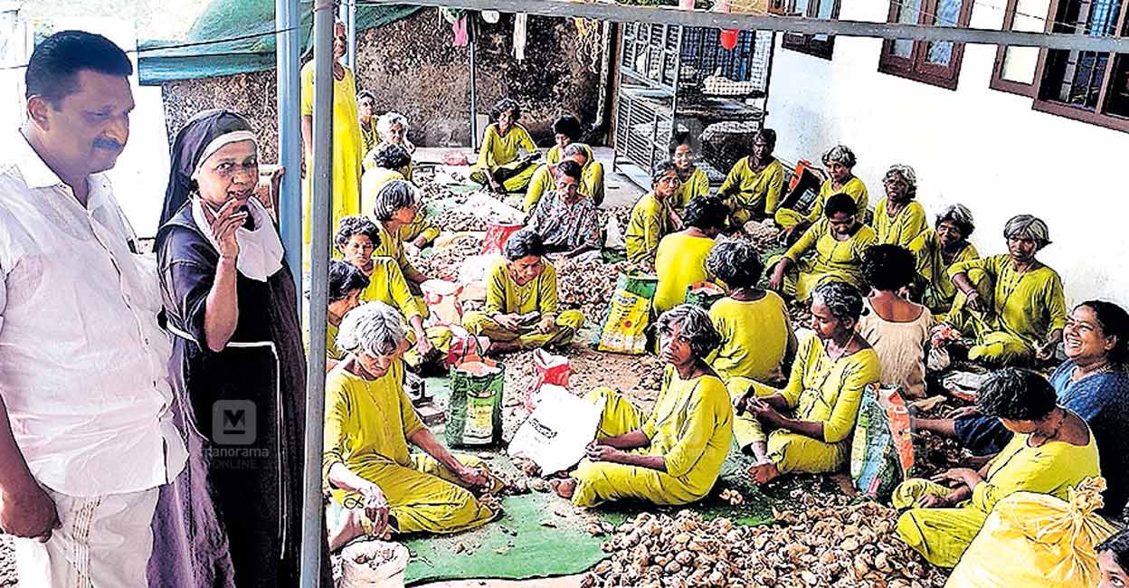 65 വനിതകൾക്ക് പുതു ജീവിതമേകി സിസ്റ്റർ മേരി ലൂസി