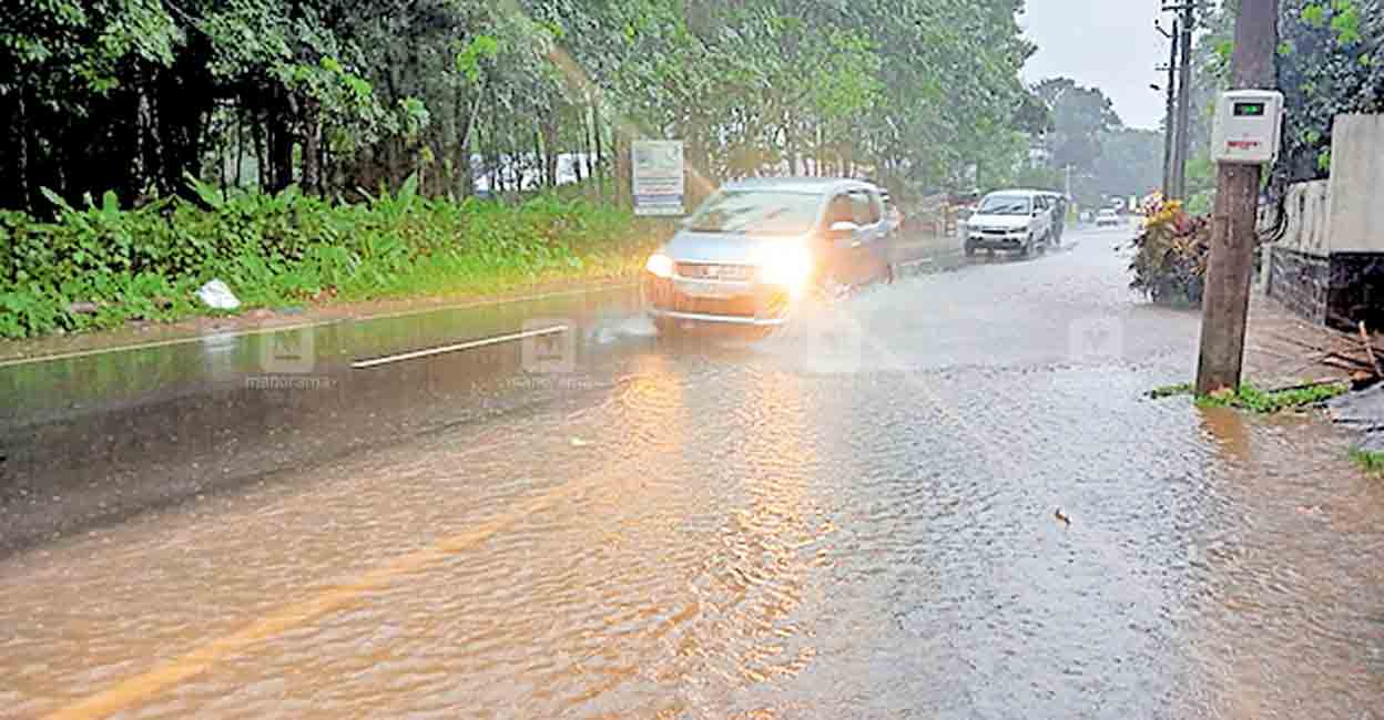 ഒറ്റ മഴ: ഈരാറ്റുപേട്ടയിൽ റോഡ് തോടാകും | Flash Flood | മിന്നൽപ്രളയം ...