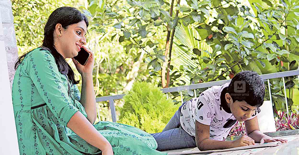 ഉമ്മൻ ചാണ്ടി ഏറ്റവും ഒടുവിൽ മാത്രം എത്തുന്നയിടം; മംഗളവാർത്ത കാത്ത് ...