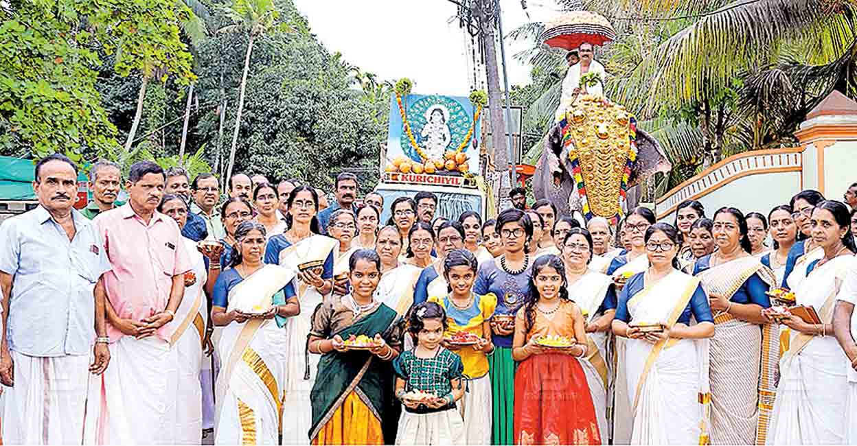 ഉദയനാപുരം ക്ഷേത്രത്തിൽ കുലവാഴ പുറപ്പാട് ഭക്തിസാന്ദ്രം | Thrikarthika ...