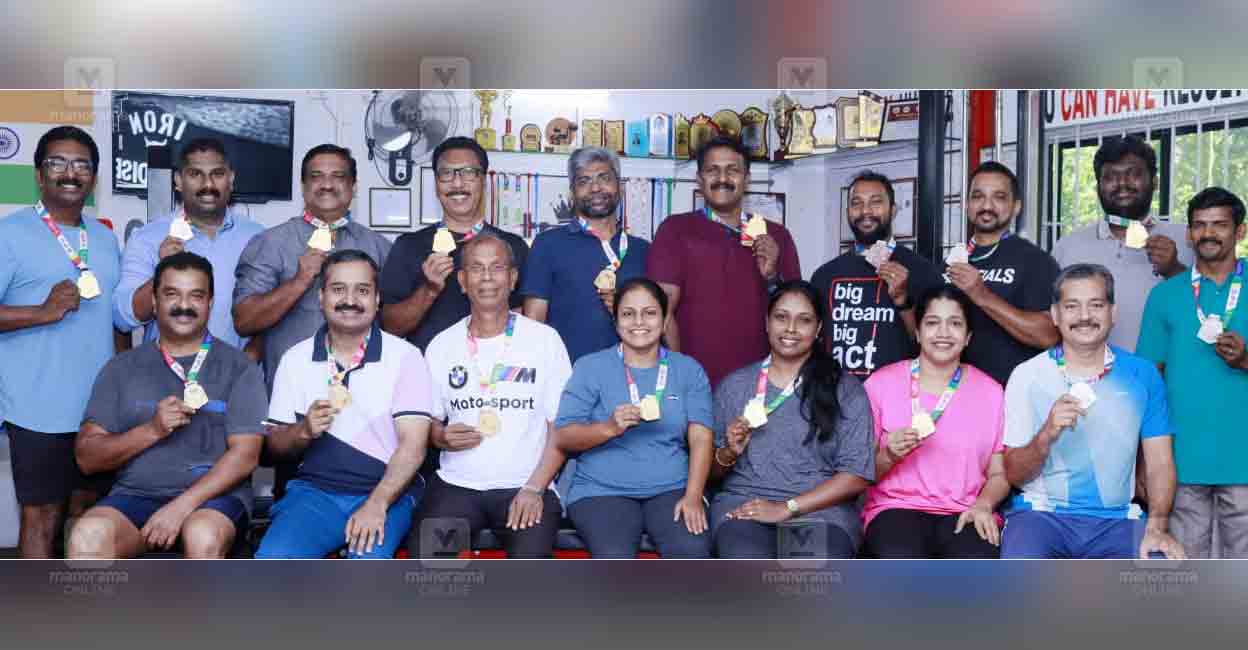 മാസ്റ്റേഴ്സ് ഗെയിംസ് പവർലിഫ്റ്റിങ്: 17 മെഡലുകൾ നേടി സോളമൻസ് ജിം ...