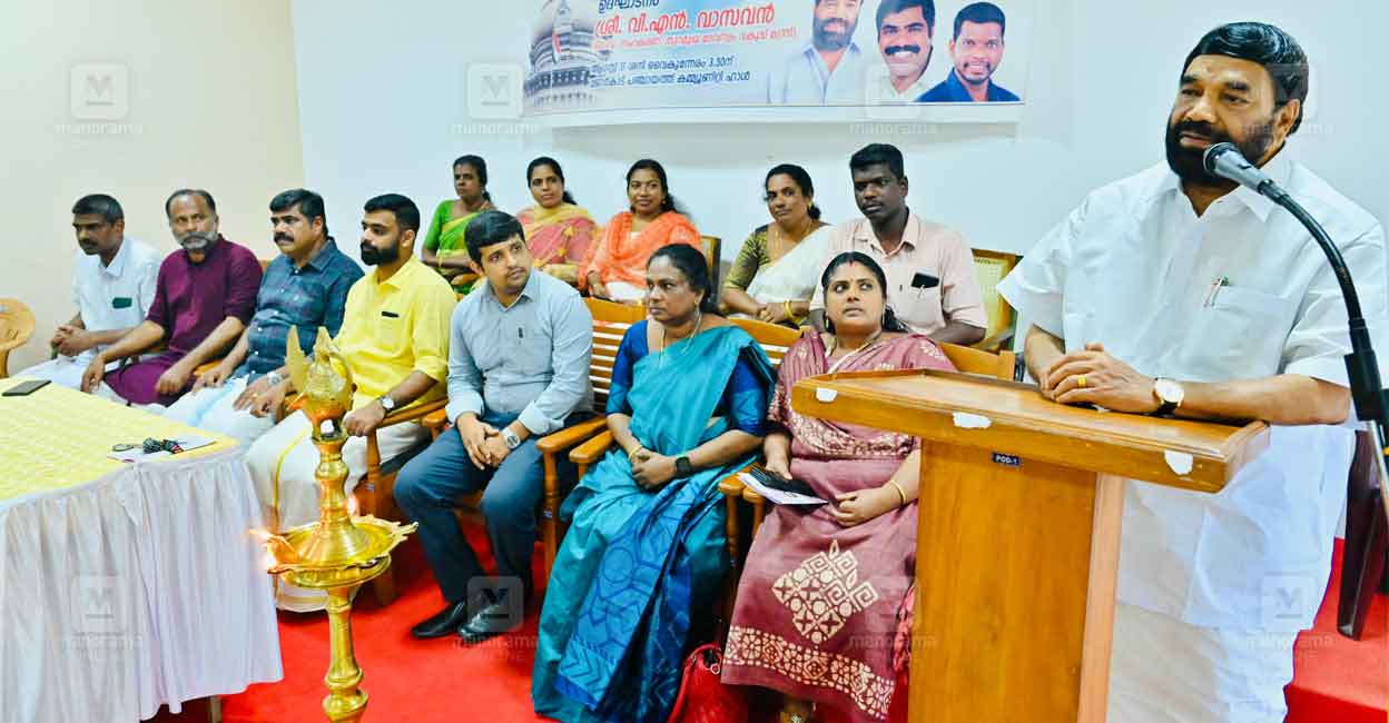 മണർകാട് പഞ്ചായത്തിന്റെ സൗജന്യ സിവിൽ സർവീസ് കോച്ചിങ് ഉദ്ഘാടനം ചെയ്തു ...