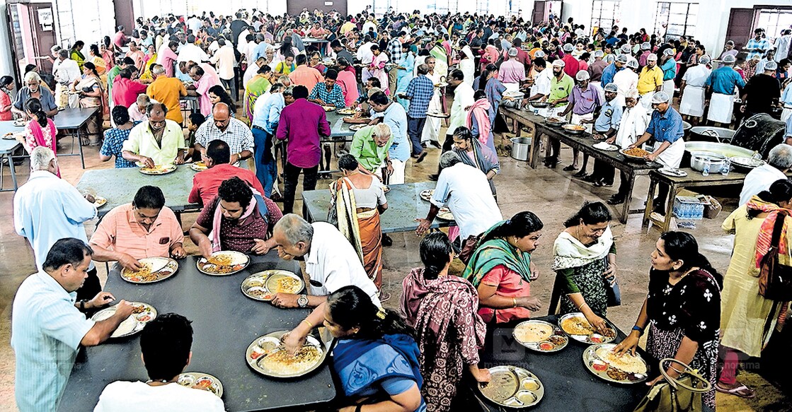 എട്ടുനോമ്പിന്റെ പ്രാർഥനാ പുണ്യത്തിൽ മണർകാട് | st mary's cathedral ...