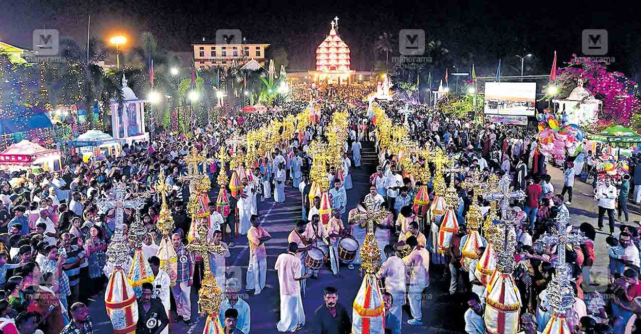 അതിരമ്പുഴ പള്ളി തിരുനാൾ പ്രദക്ഷിണം ഇന്ന് (25) | Athirampuzha | St ...