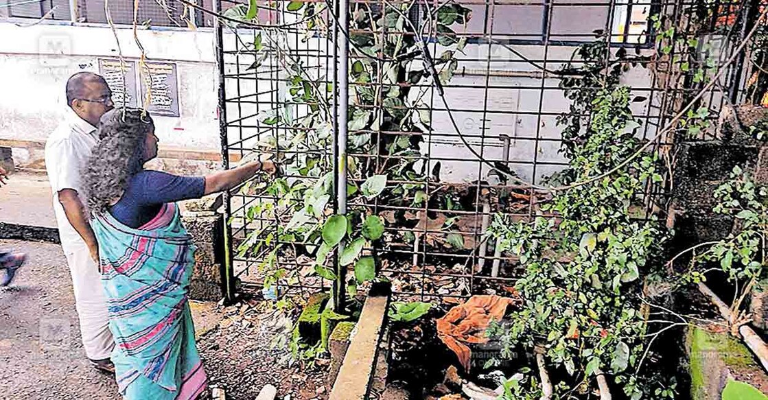 കോവിലകത്തുംകടവ് മത്സ്യമാർക്കറ്റിൽ മോഷണം | Kovilakathumkadavu Fish ...