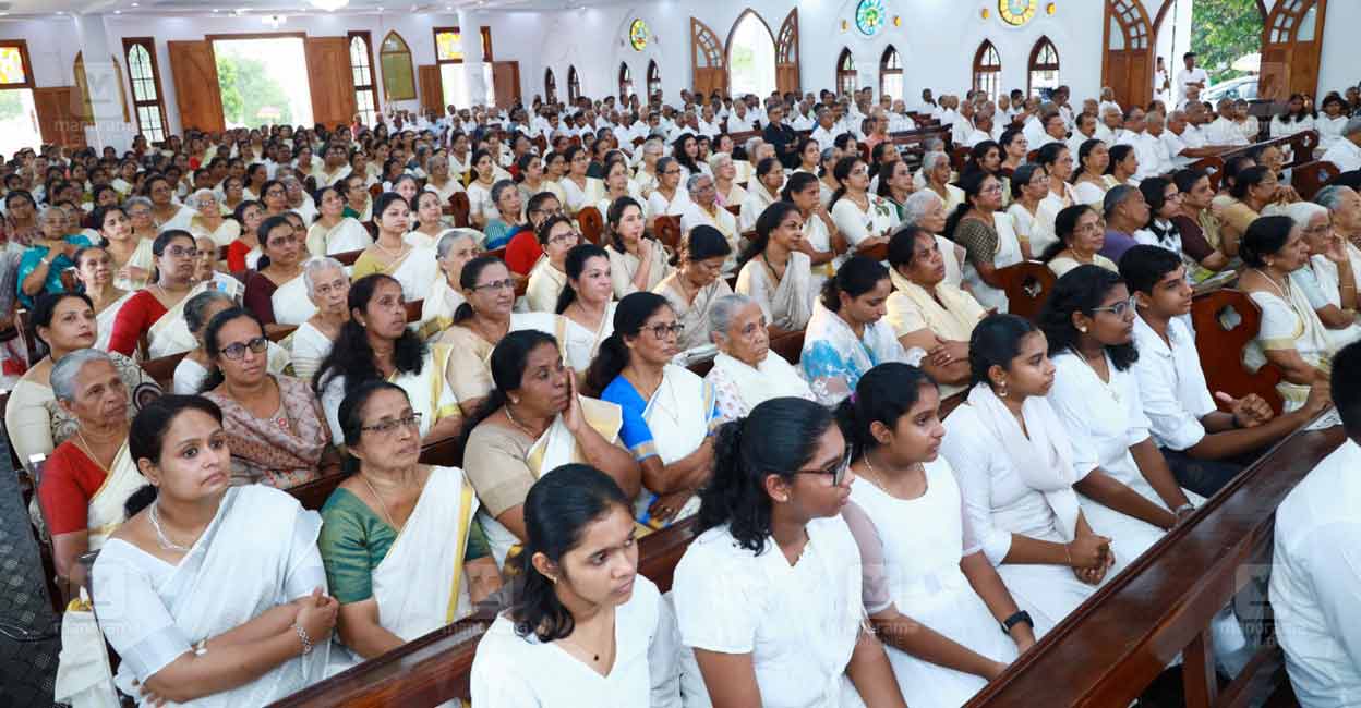 മാങ്ങാനം സെന്റ് പീറ്റേഴ്സ് മാർത്തോമാ ഇടവക: ശതോത്തര കനക ജൂബിലി ആഘോഷങ്ങ ...