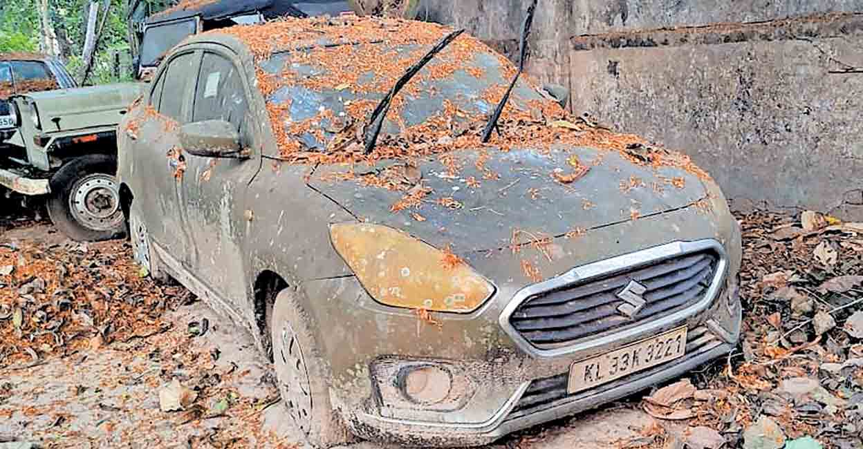 പുതിയ വാഹനം വാങ്ങാൻ സർക്കാരിനു പണമില്ല; അബ്കാരി കേസിൽ കസ്റ്റഡിയി ...