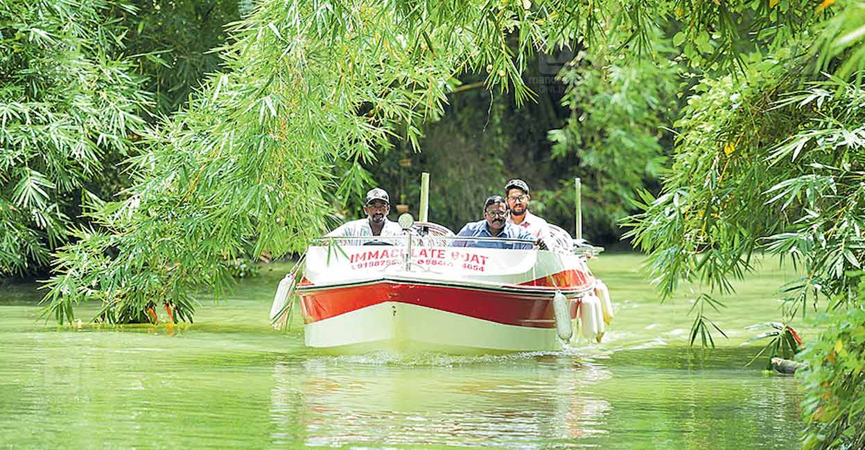 അയ് മനം നിറയെ ഭംഗി; അയ് മനം കാഴ്ചകൾ കാണാൻ ഒന്നു കറങ്ങിയാലോ | Aymanam ...