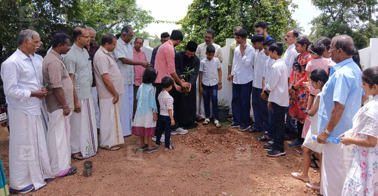 ഗോഫർ മരം നട്ട് പരിസ്ഥിതി ദിനം ആഘോഷിച്ചു | Gopher wood | Gopher wood ...