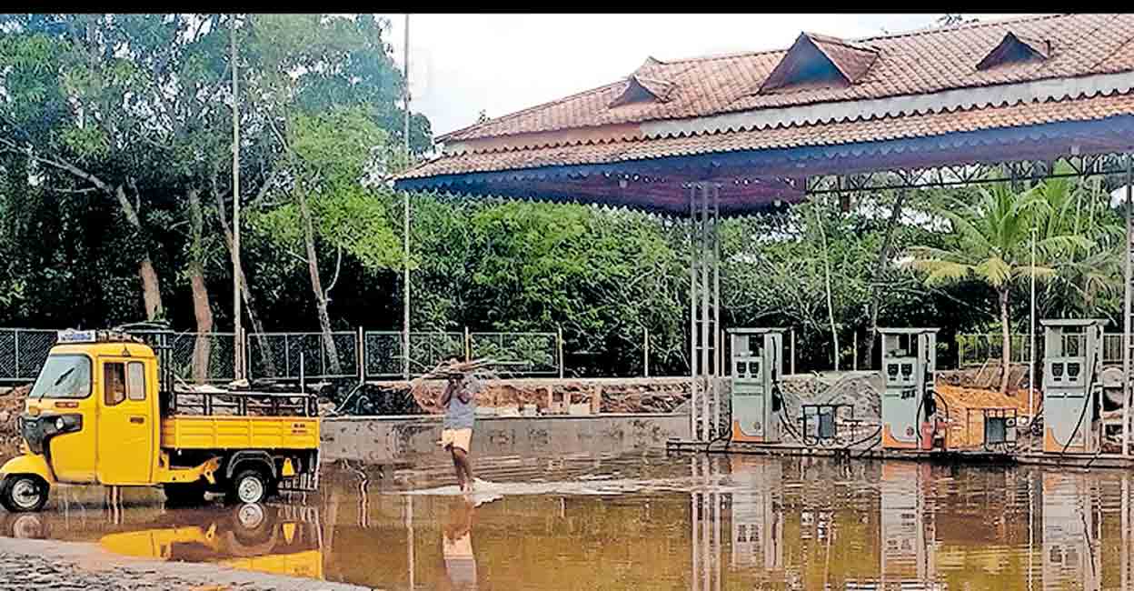 ഹാട്രിക് വെള്ളപ്പൊക്കം; പടിഞ്ഞാറൻ മേഖലയിൽ ഒരു മാസത്തിനിടെ മൂന്നാം ...