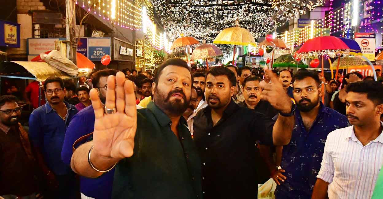 കച്ചവടകാർക്ക് ലോട്ടറി; 10 ദിവസം, 80,000 രൂപ വാടക: സുരേഷ് ഗോപിയുടെ ...