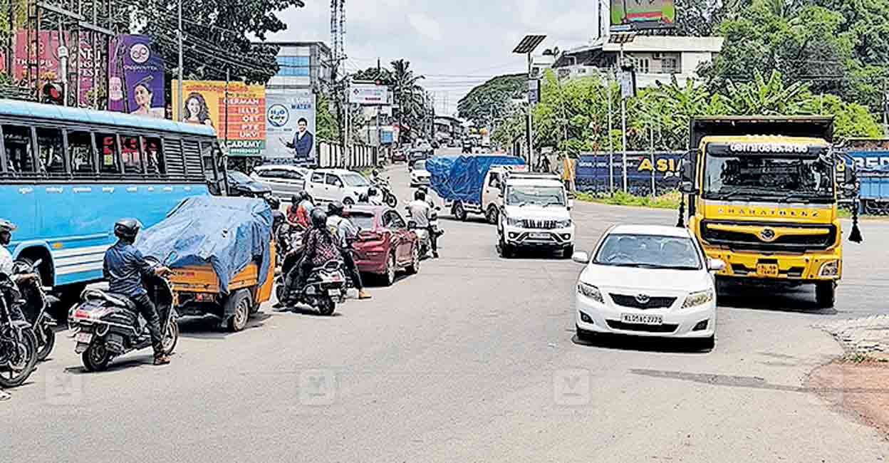 ചങ്ങനാശേരി റെയിൽവേ ജംക്‌ഷൻ ഫ്ലൈഓവർ: നടപടികൾ പുരോഗമിക്കുന്നു; 140 മരങ്ങ ...
