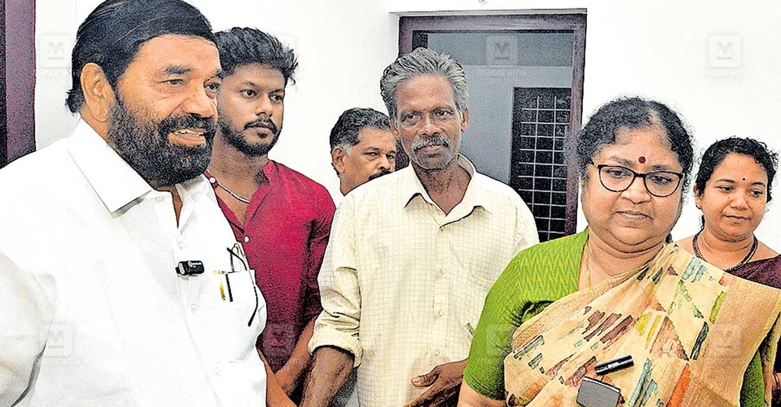 മെഡിക്കൽ കോളജ് ആശുപത്രിയിൽ കെട്ടിടം ഇടിഞ്ഞ് മരിച്ച ബിന്ദുവിന്റെ ...