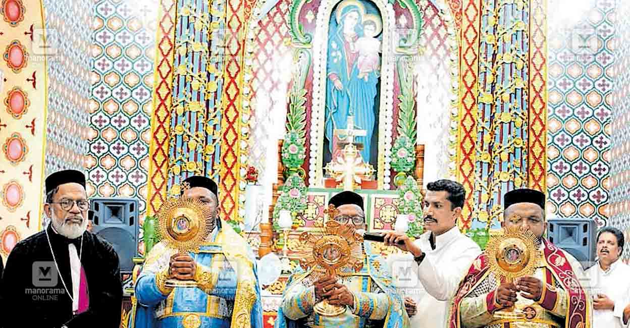 മണർകാട് പള്ളി: വിശ്വാസികളുടെ പ്രവാഹം തുടരുന്നു | Manarcad Church ...