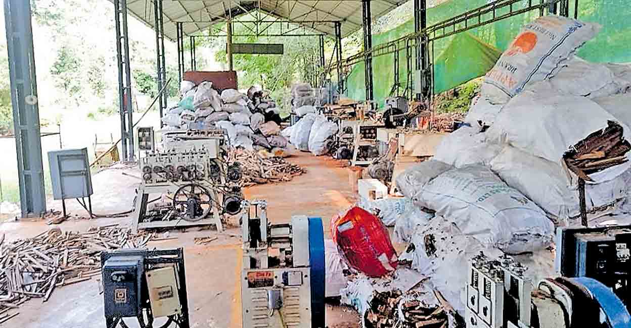പൂങ്കുളം മുള ഫാക്ടറി പൂട്ടിയിട്ട് 8 മാസം