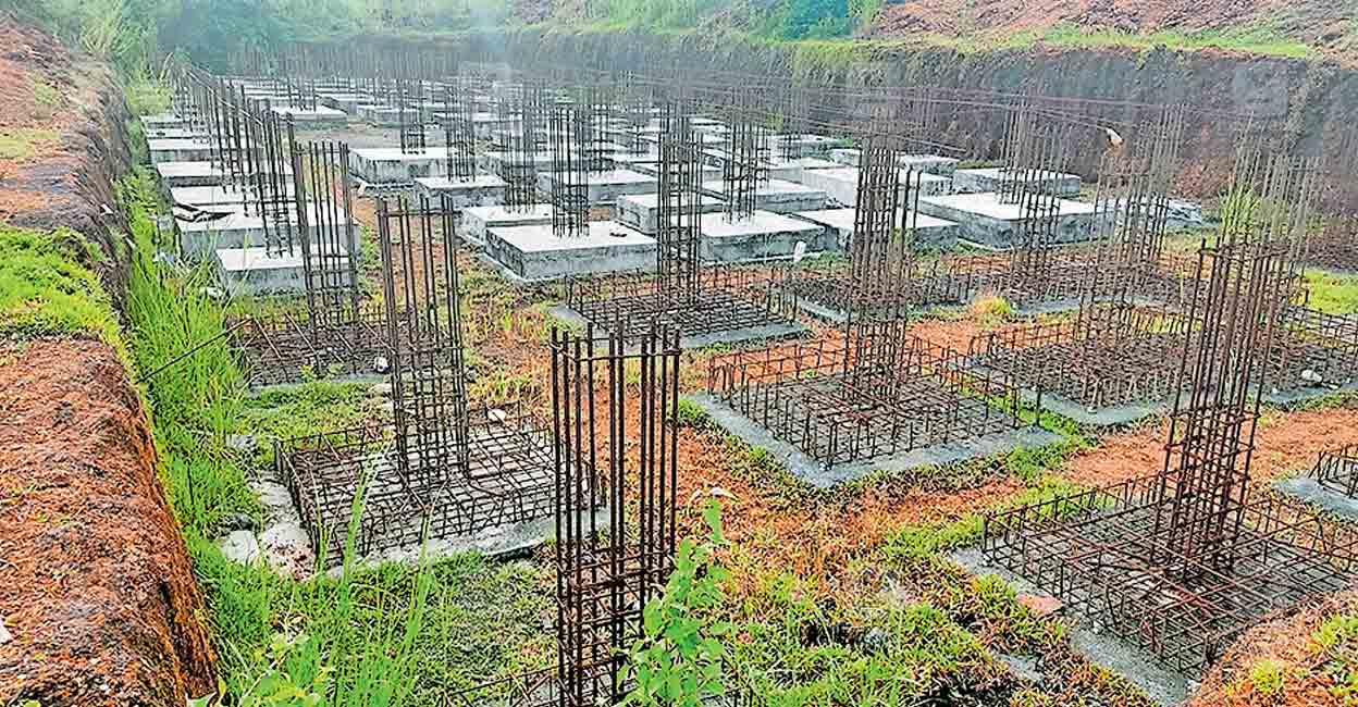 മന്ദം മന്ദം... മുടങ്ങി മന്ദങ്കാവിലെ ഫ്ലാറ്റ് സമുച്ചയം | LIFE Mission ...