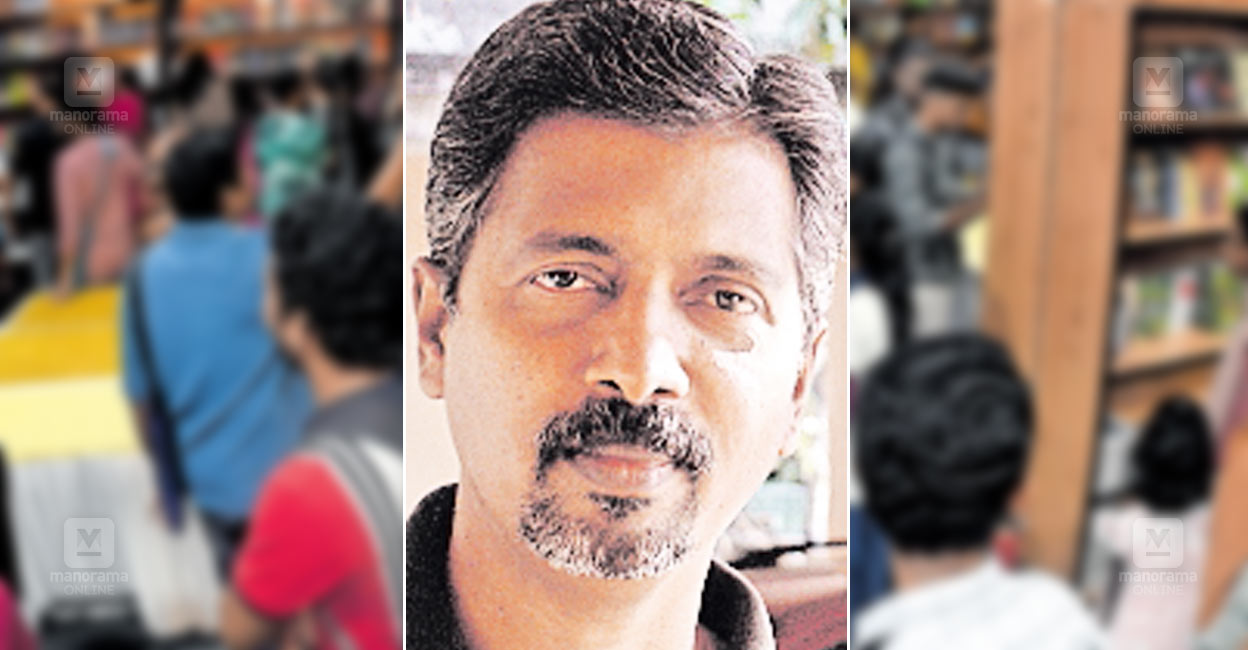 എഴുത്തുകാരെയും സംഗീതജ്ഞരെയും ചങ്കിലേറ്റിയ സമൂഹം; പാരീസാകാനും ...