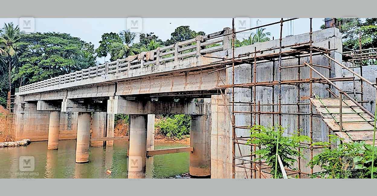 പൂളക്കടവ് റഗുലേറ്റർ കം ബ്രിജ് പാലമായി; ഇനി പാത വേണം | Kozhikode ...