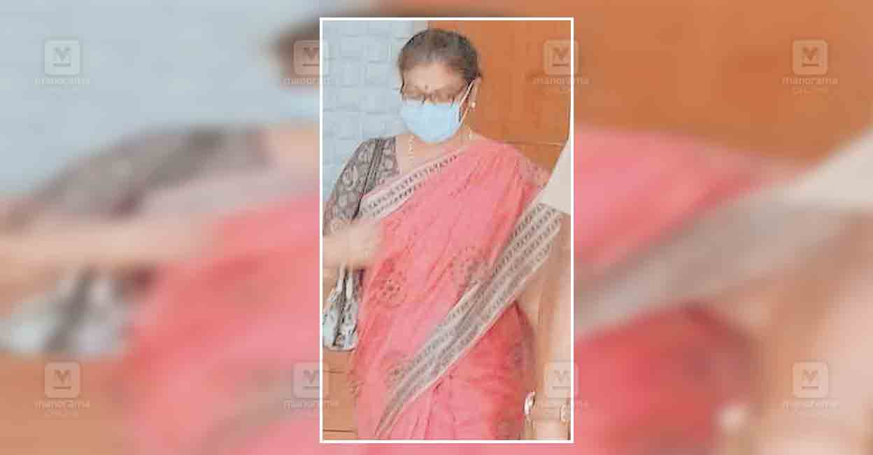 ഗോഡ്സെ കമന്റ്: എൻഐടി അധ്യാപികയെ പൊലീസ് ചോദ്യം ചെയ്തു