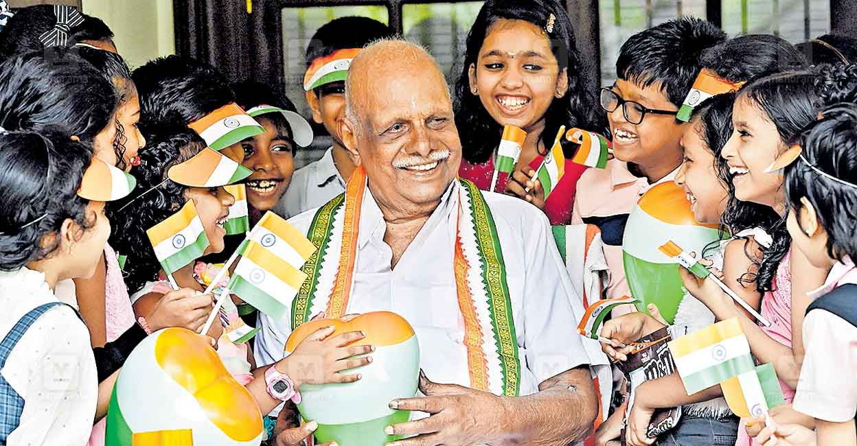 ഗാന്ധിജിയെ കണ്ടു; പിന്നെ ആയിരം പൂർണചന്ദ്രന്മാരെയും | Freedom Fighter ...