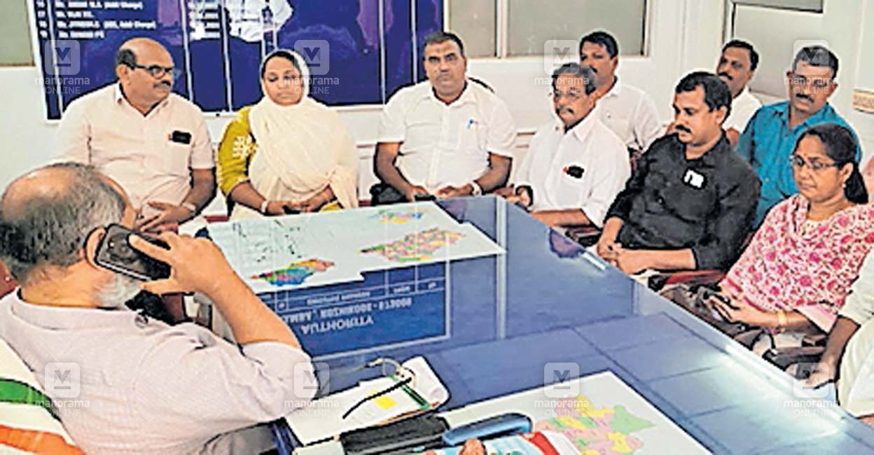 ജലജീവൻ പദ്ധതി മുടങ്ങി, വെട്ടിപ്പൊളിച്ച റോ‍ഡുകൾ നന്നാക്കുന്നില്ല; എ ...