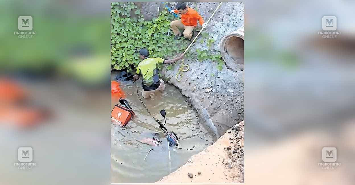 മകൾക്ക് സമ്മാനം കിട്ടിയതറിഞ്ഞ സന്തോഷം നീണ്ടുനിന്നില്ല; രഞ്ജിത്തിന്റെ ...