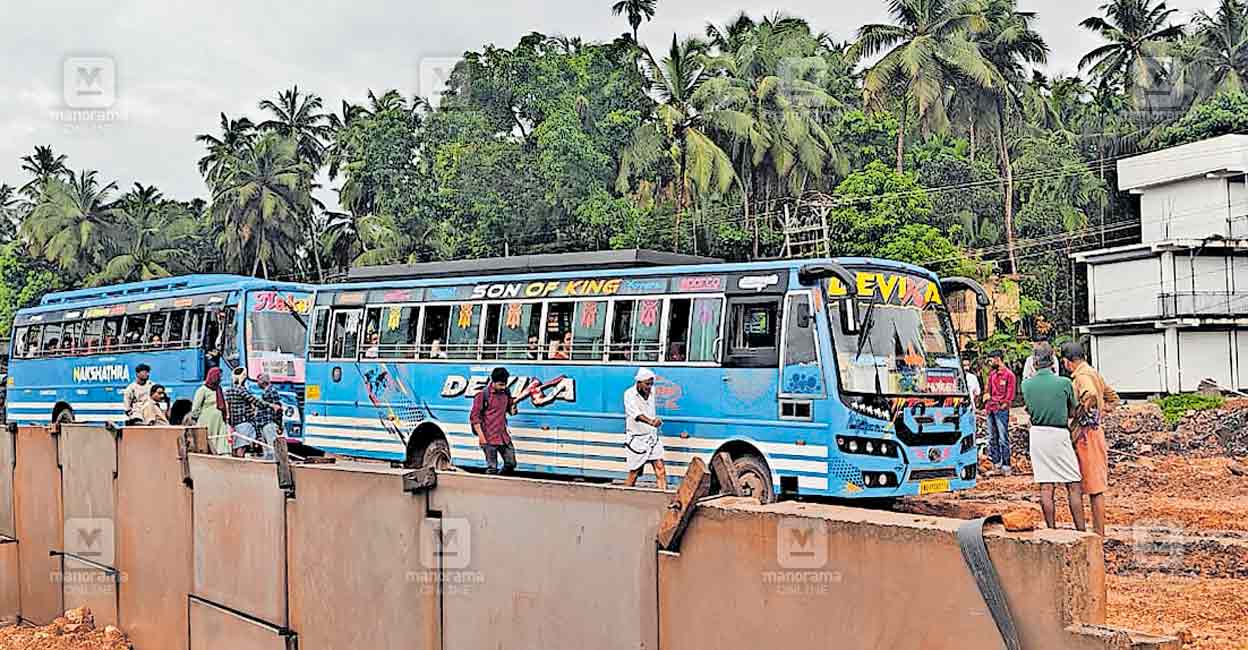 ദേശീയപാത പൊയിൽക്കാവിൽ ഗതാഗതക്കുരുക്ക്; രാവിലെയും വൈകിട്ടും ...