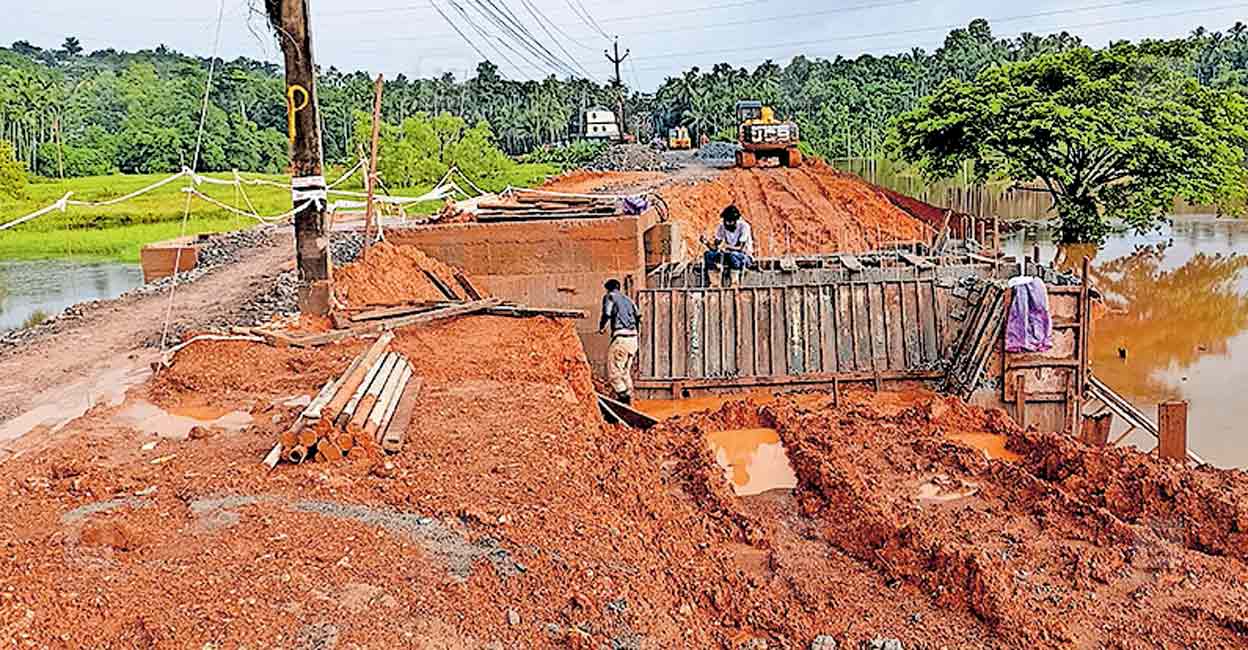 കൂളിമാട് –പുൽപറമ്പ് –മണാശ്ശേരി റോഡ് പ്രവൃത്തിയിൽ മെല്ലെപ്പോക്ക് ...